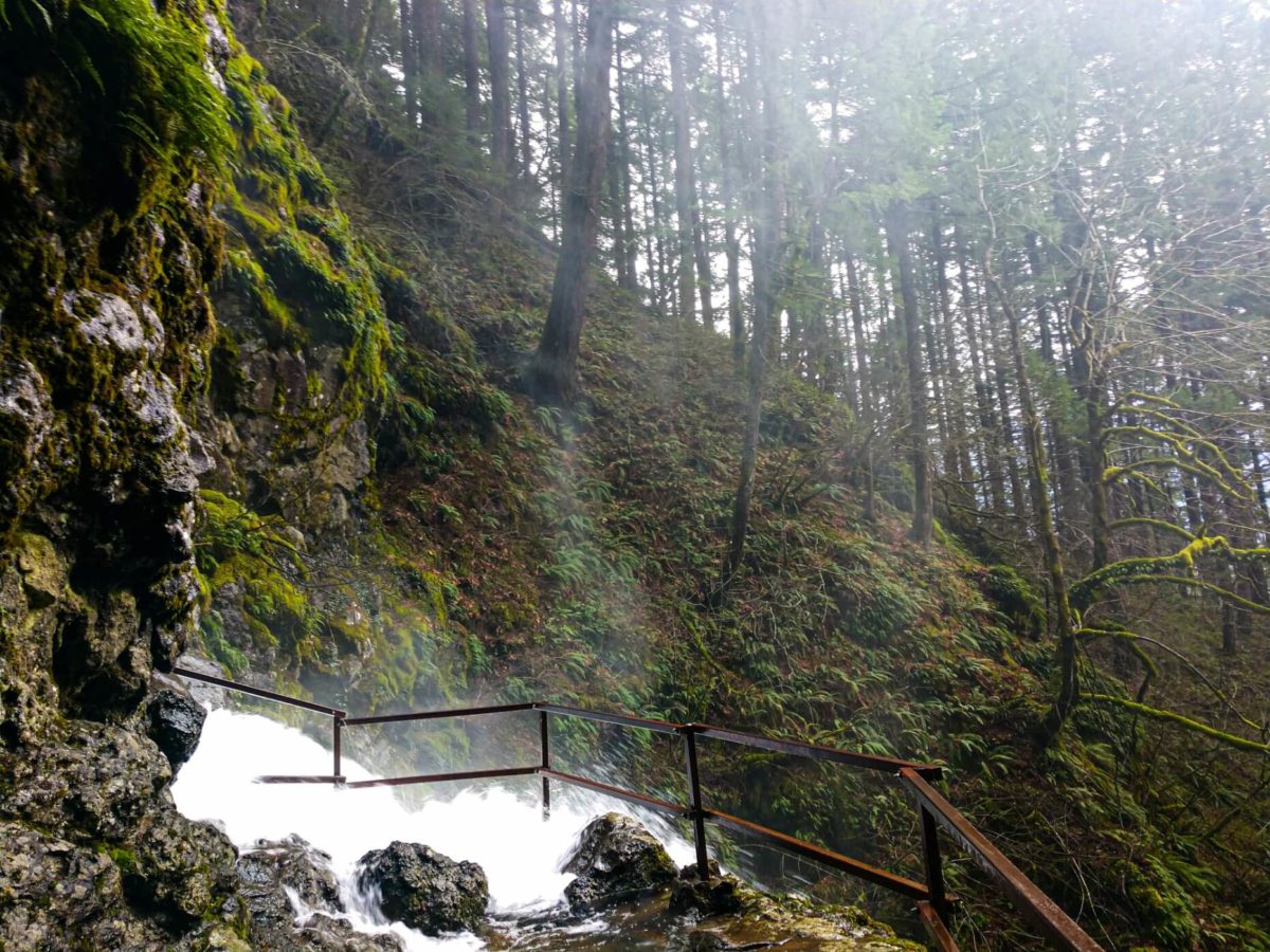 Hiking Hardy Falls And Pool Of The Winds - Explore Washington State