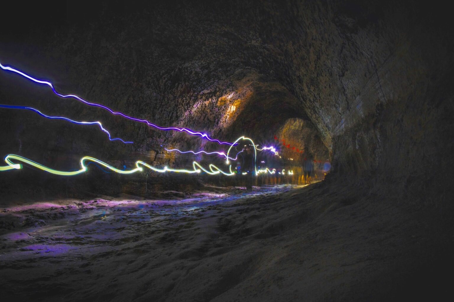 Hiking Washington's Ape Caves - Explore Washington State