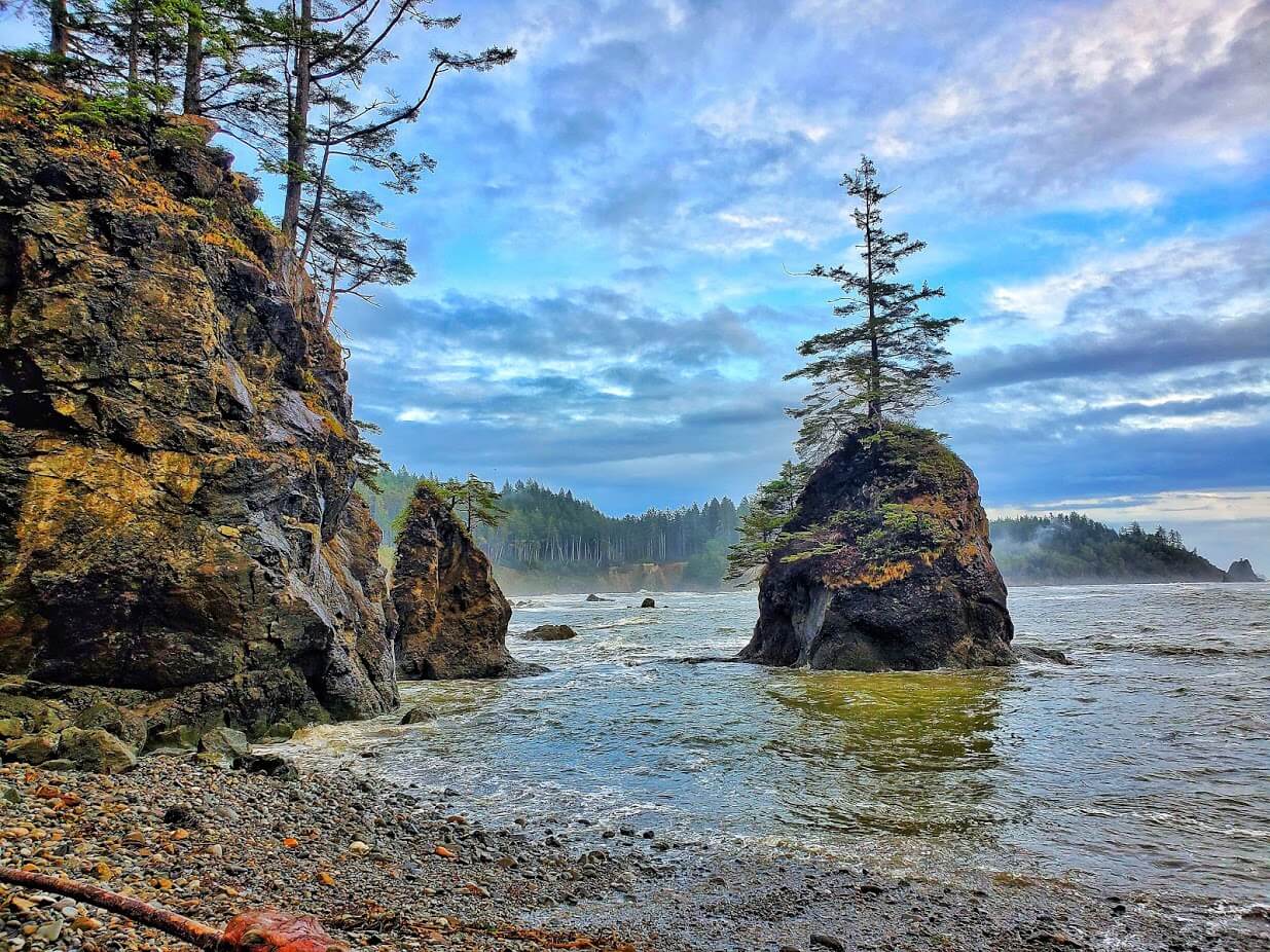 Astonishing Hiking Washington's Coastal Route: A Winter Adventure