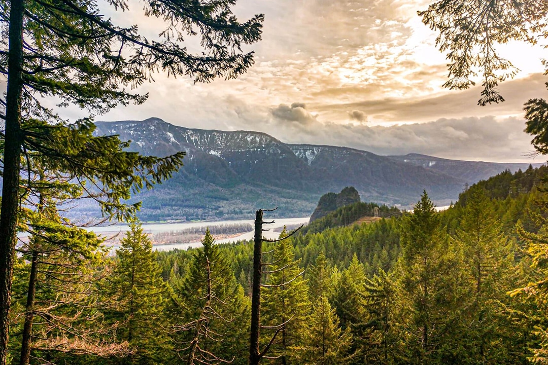 Hiking Hardy Falls And Pool Of The Winds - Explore Washington State
