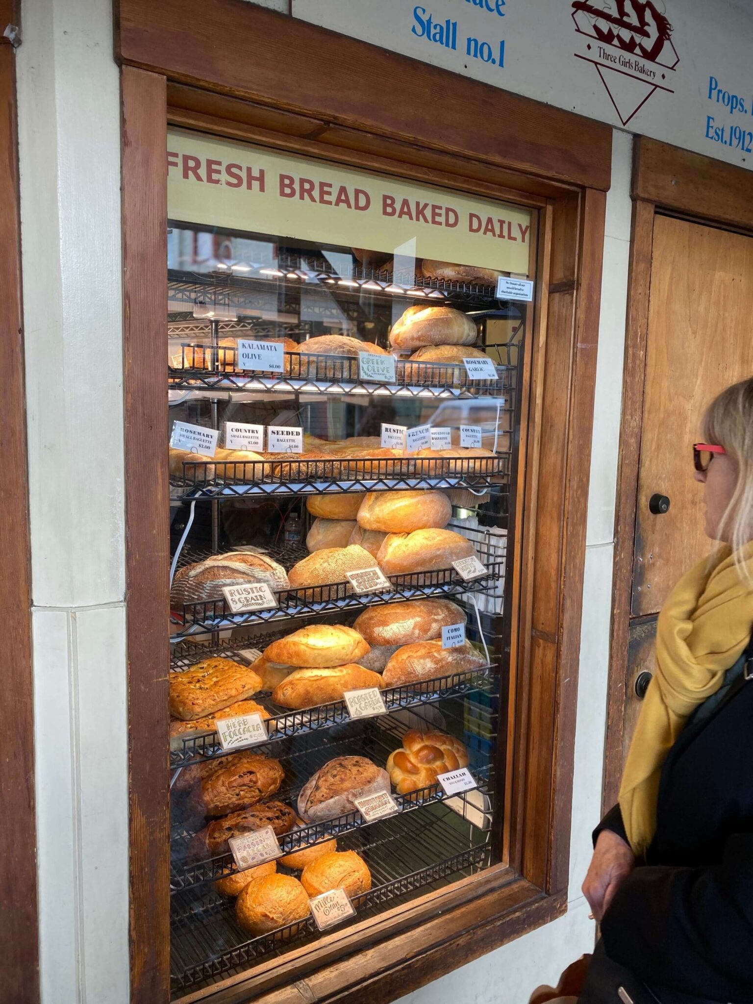 Five Must-Try Eats In Pike Place Market - Explore Washington State