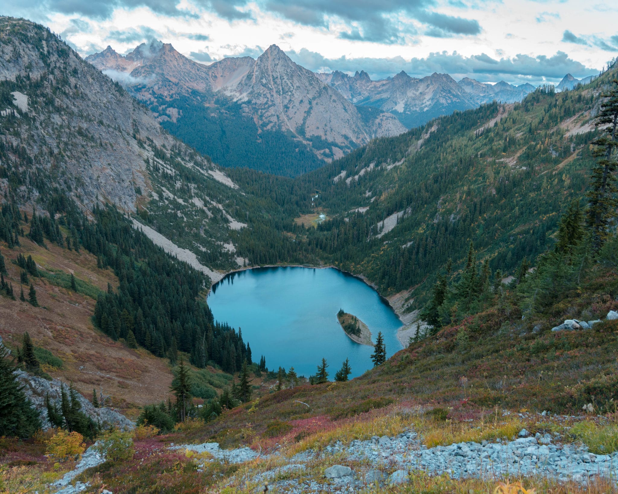 Explore Washington’s Scenic North Cascades In The Fall - Explore ...