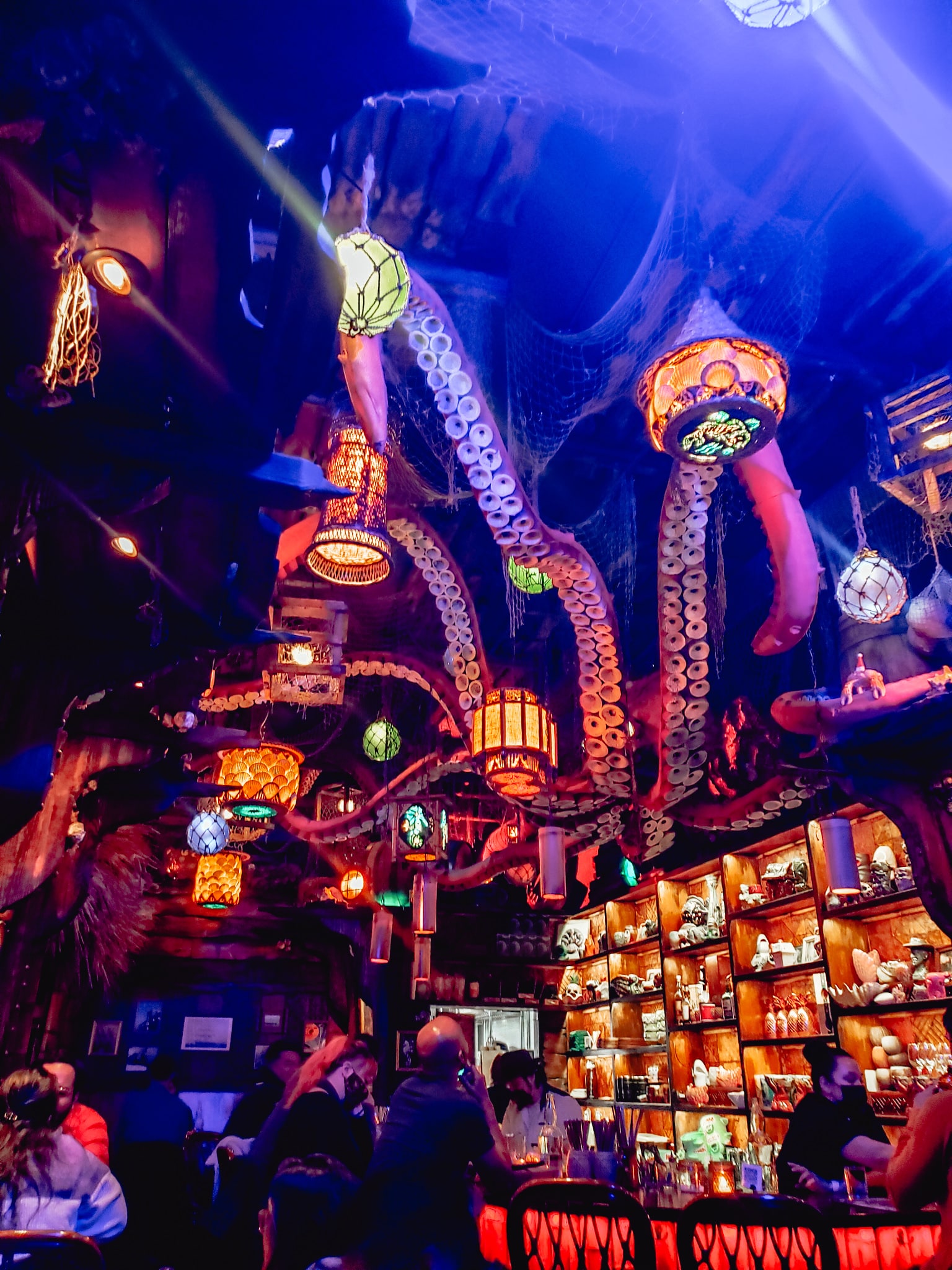 Top 5 Places In Seattle For A Unique Cocktail Experience - Explore ...