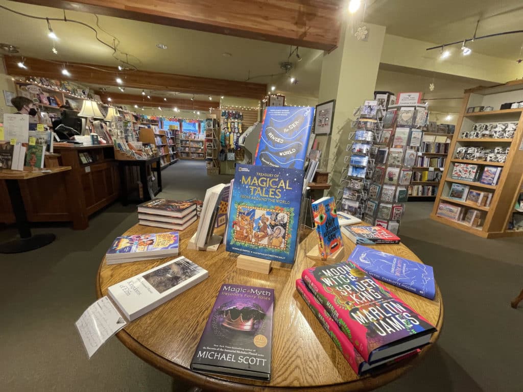 10 Independent Bookstores in Seattle to Visit on a Rainy Day - Explore ...